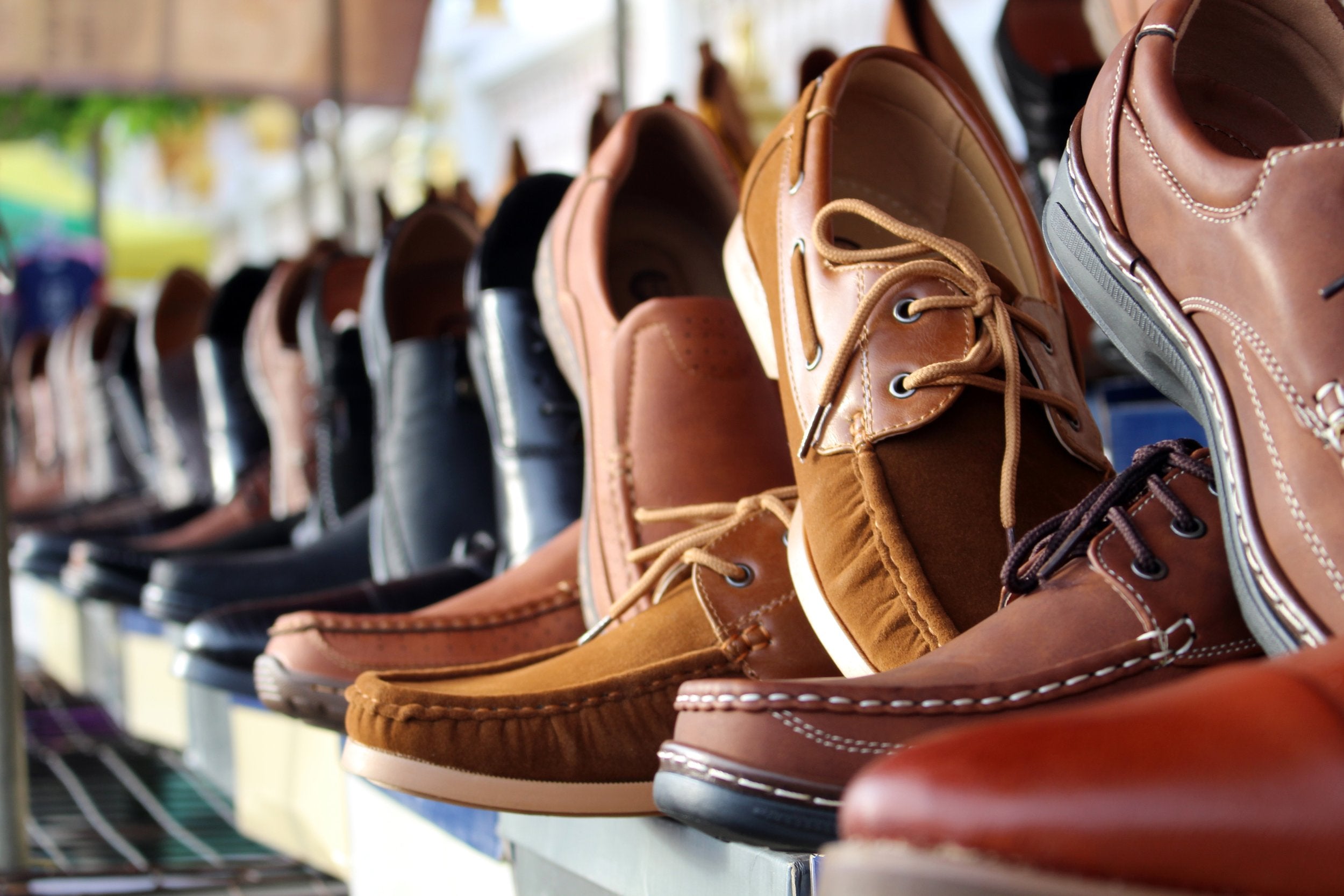 Shoe Perfection: Finding the Right Footwear for Men – Elegant Men's Attire
