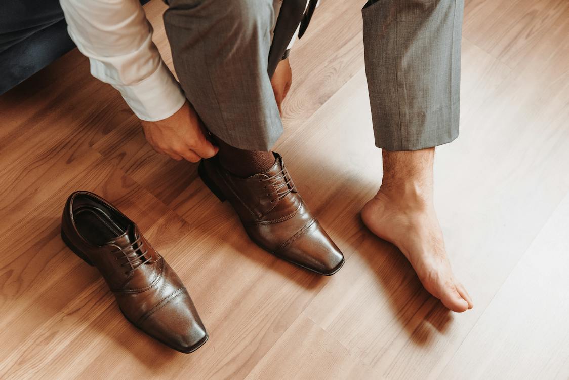 HOW TO MATCH SHOES WITH SUITS: ALL-ENCOMPASSING GUIDE – Elegant Men's ...